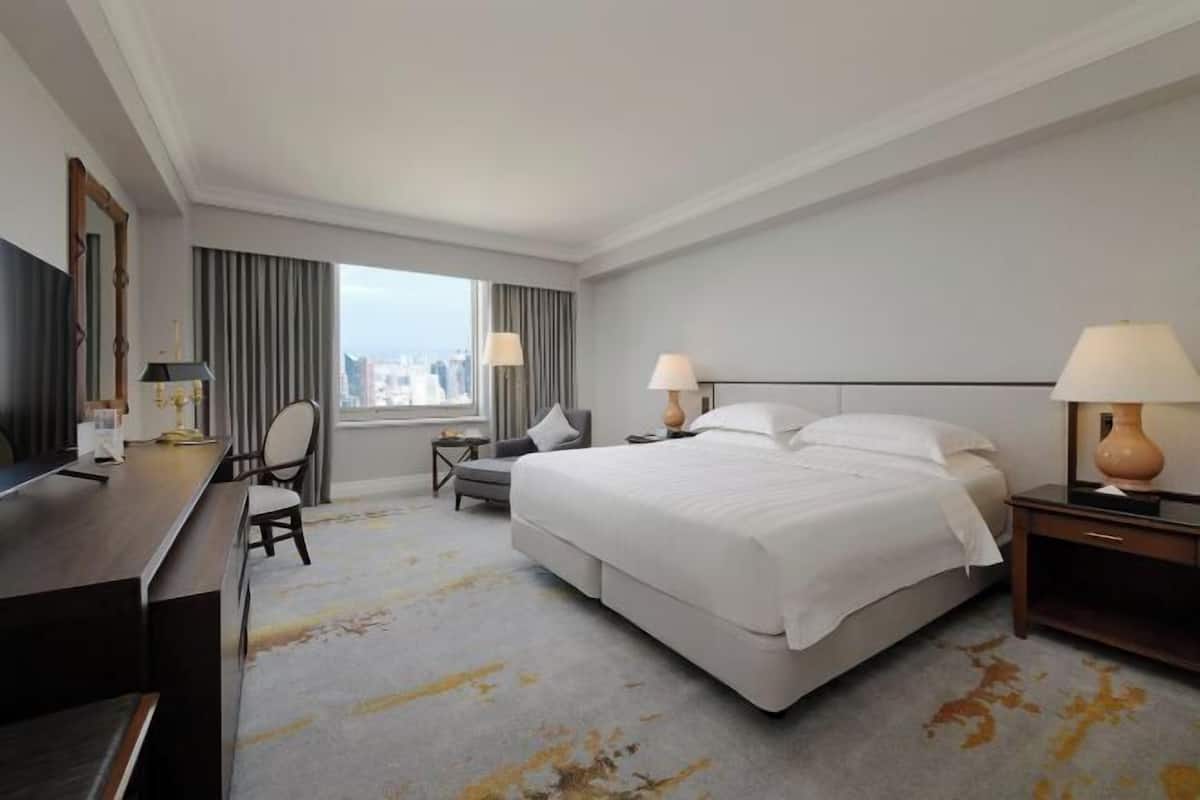 1 quarto, edredons de pluma, cofres nos quartos, escrivaninha