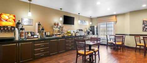 Pequeno-almoço completo diário incluído