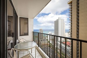 Quarto, 1 quarto, vista parcial para o oceano | Vista do quarto