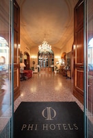 Entrada (vista interior)
