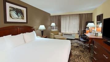 Roupas de cama premium, cofres nos quartos, escrivaninha