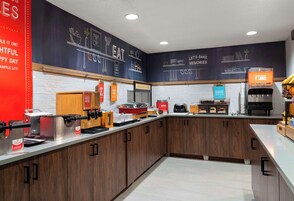 Café da manhã com buffet grátis todos os dias