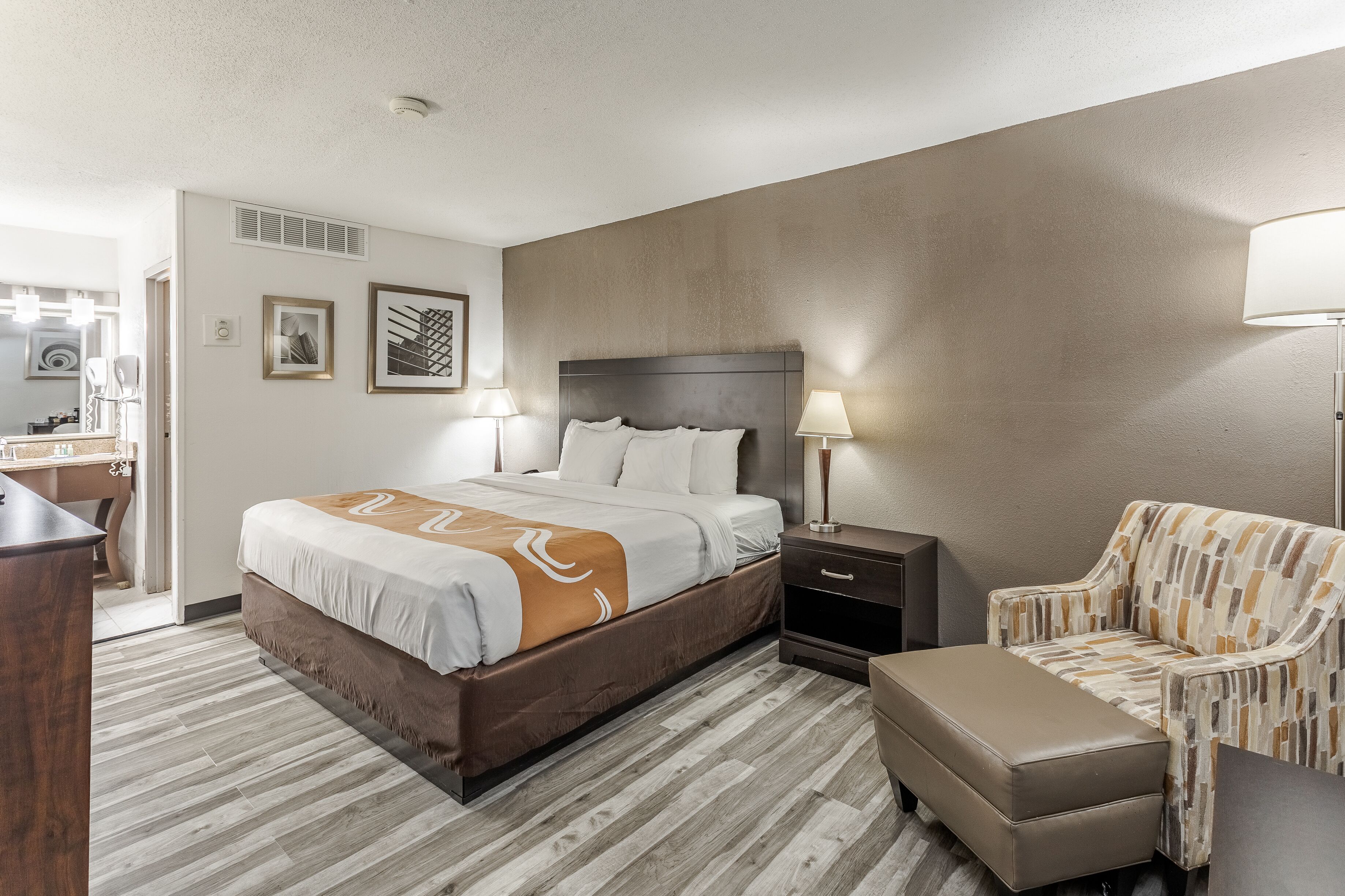 Quality Inn University Reviews, Deals & Photos 2024 - Expedia