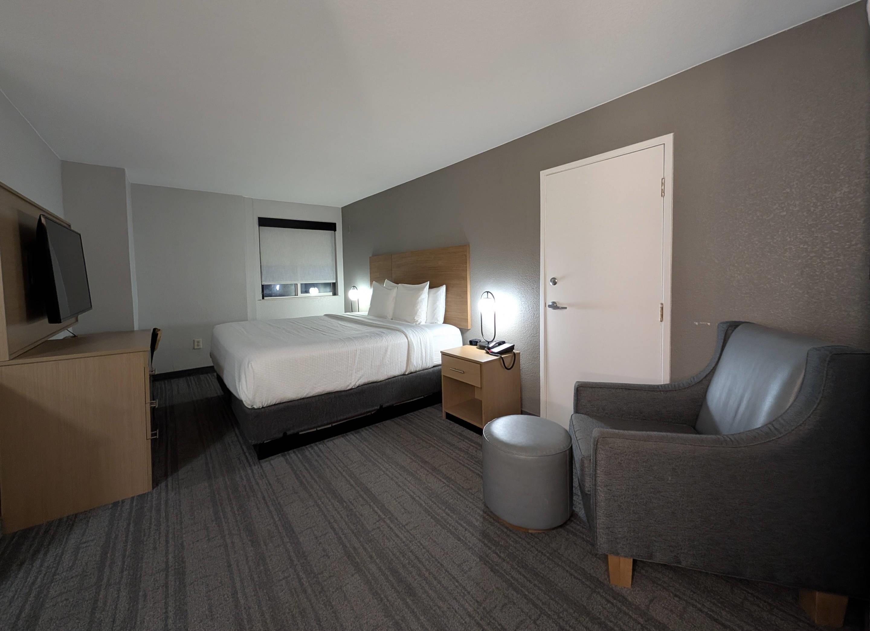 Suite, 1 cama king-size e sofá-cama, não fumadores (Oven, Dishwasher) | Secretária, secretária adequada para computadores portáteis 