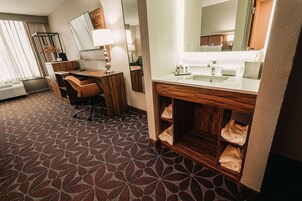 Quarto, 2 camas de casal, não fumadores | Roupa de alta qualidade, secretária 