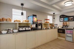 Pequeno-almoço tipo buffet diário incluído 