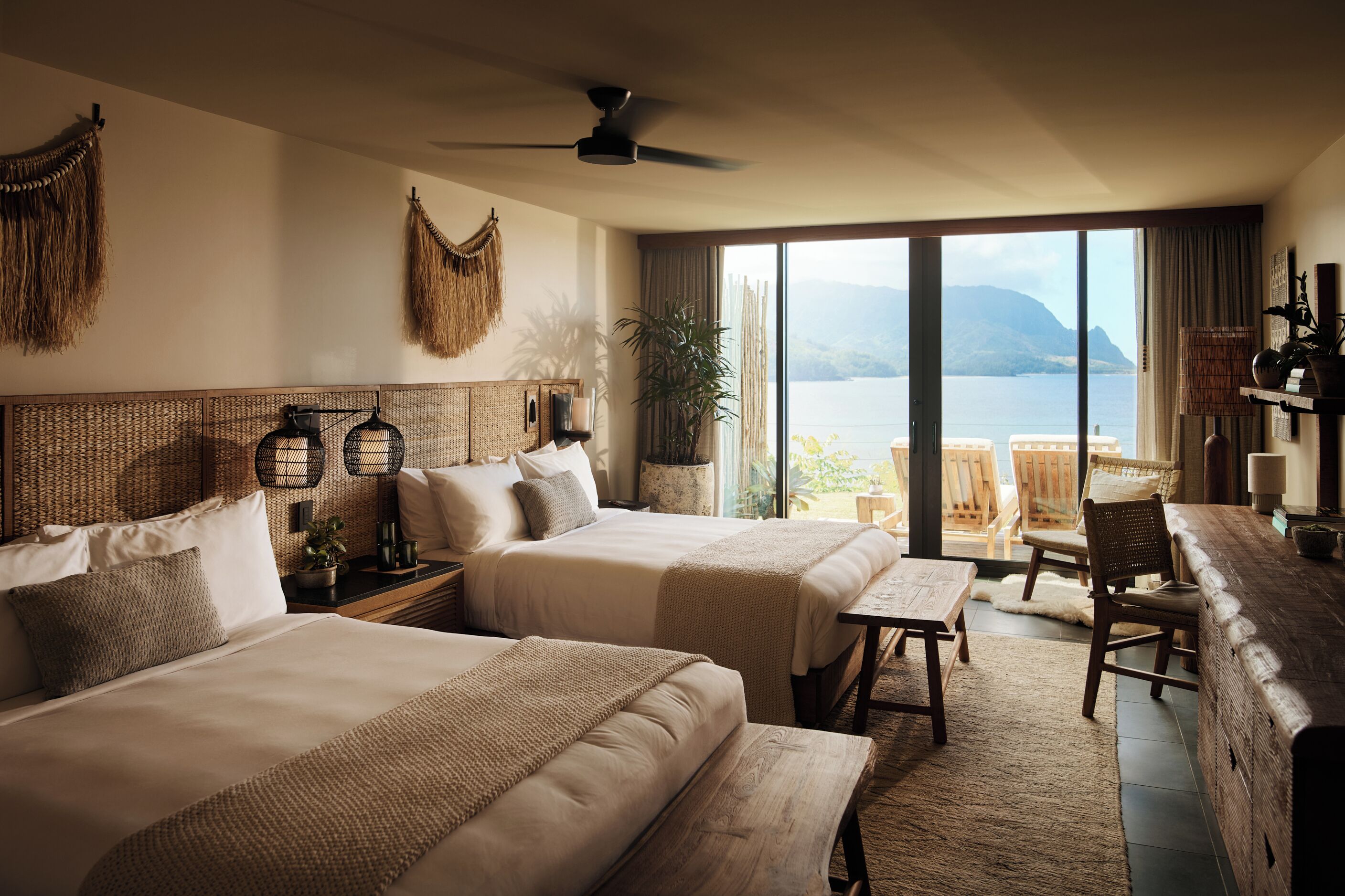 Quarto, 2 camas queen-size, terraço, vista para o oceano | 1 quarto, roupa hipoalergénica, minibar, cofre no quarto 