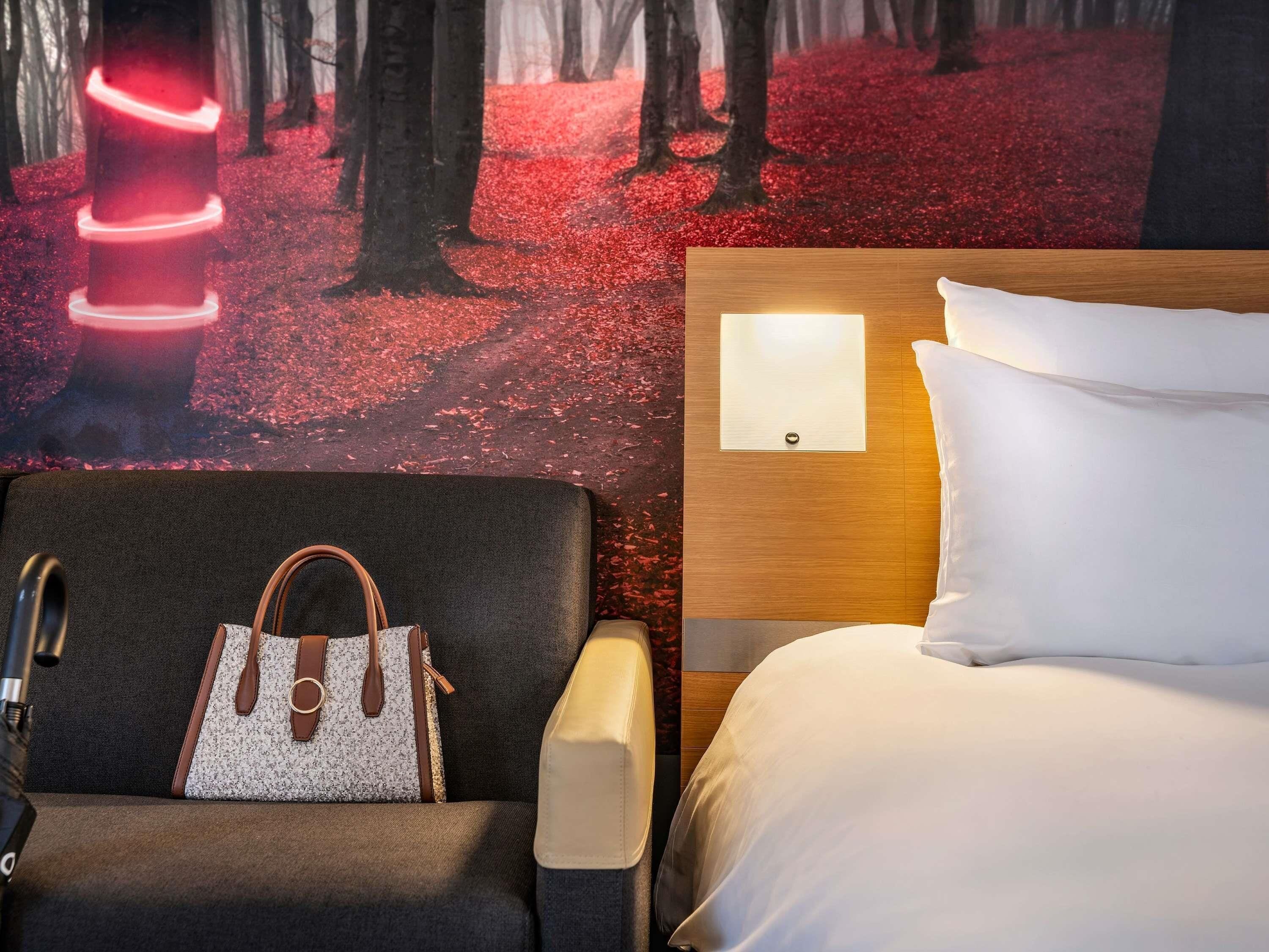 Quarto executivo, 1 cama de casal e sofá-cama | Cofres nos quartos, individualmente decorados