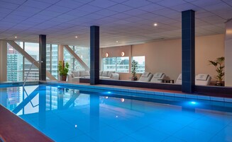 Piscina interior 