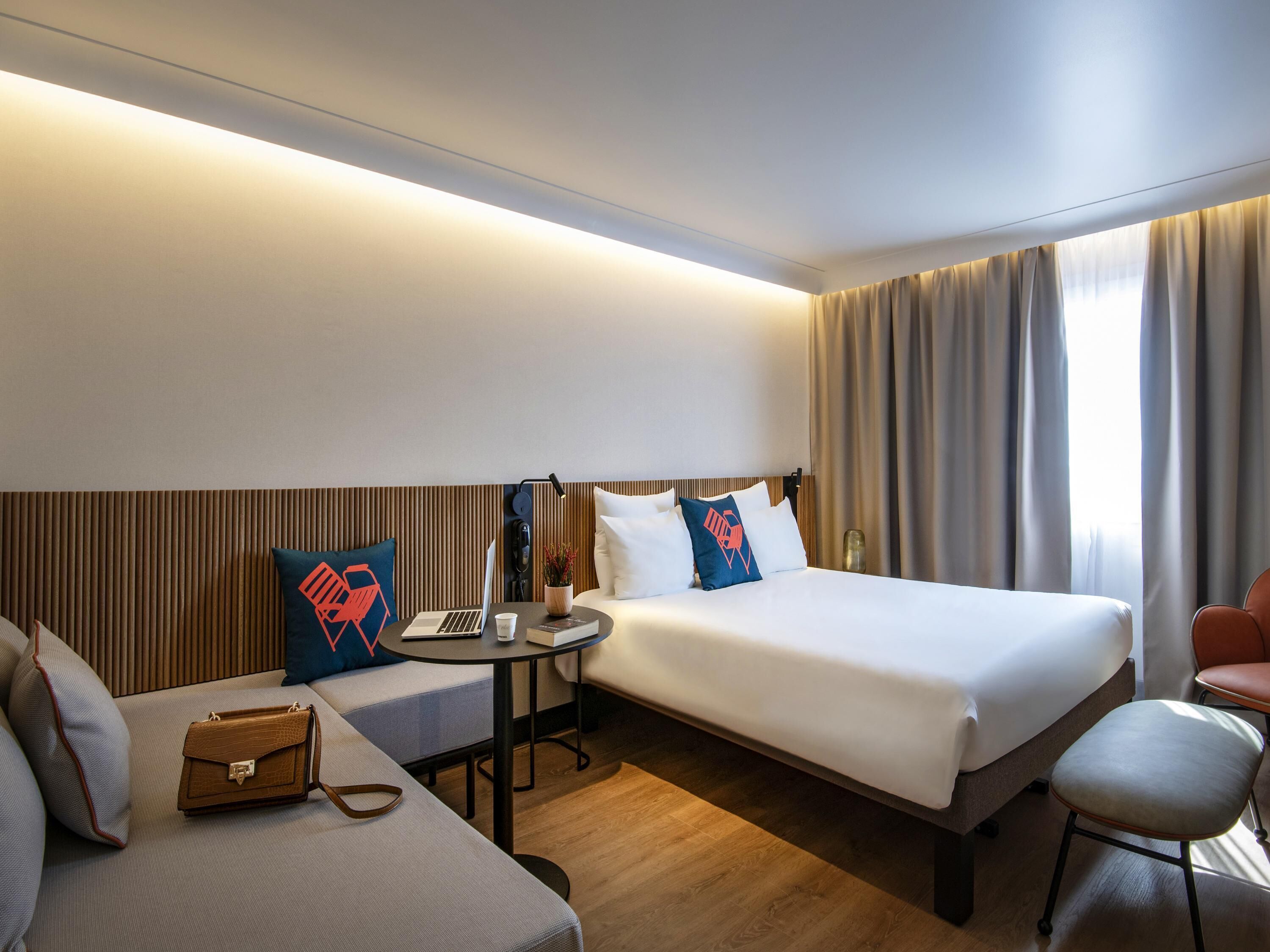 Quarto superior, 1 cama de casal (1 Double Bed) | Roupas de cama premium, cofres nos quartos, individualmente decorados