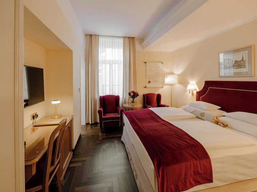 Quarto Duplo, vista para o pátio | Interior