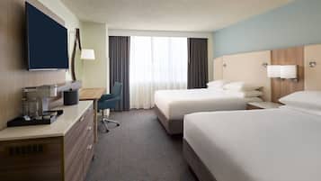 Quarto, 2 camas Queen | 1 quarto, roupas de cama premium, escrivaninha