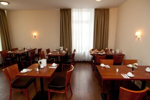 Pequeno-almoço tipo buffet diário incluído 