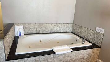 Suíte superior, 1 cama King, para não fumantes | Fachada