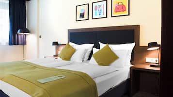 Quarto standard, 1 cama de casal | Roupas de cama antialérgicas, cofres nos quartos, escrivaninha