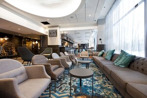 Área de estar no saguão