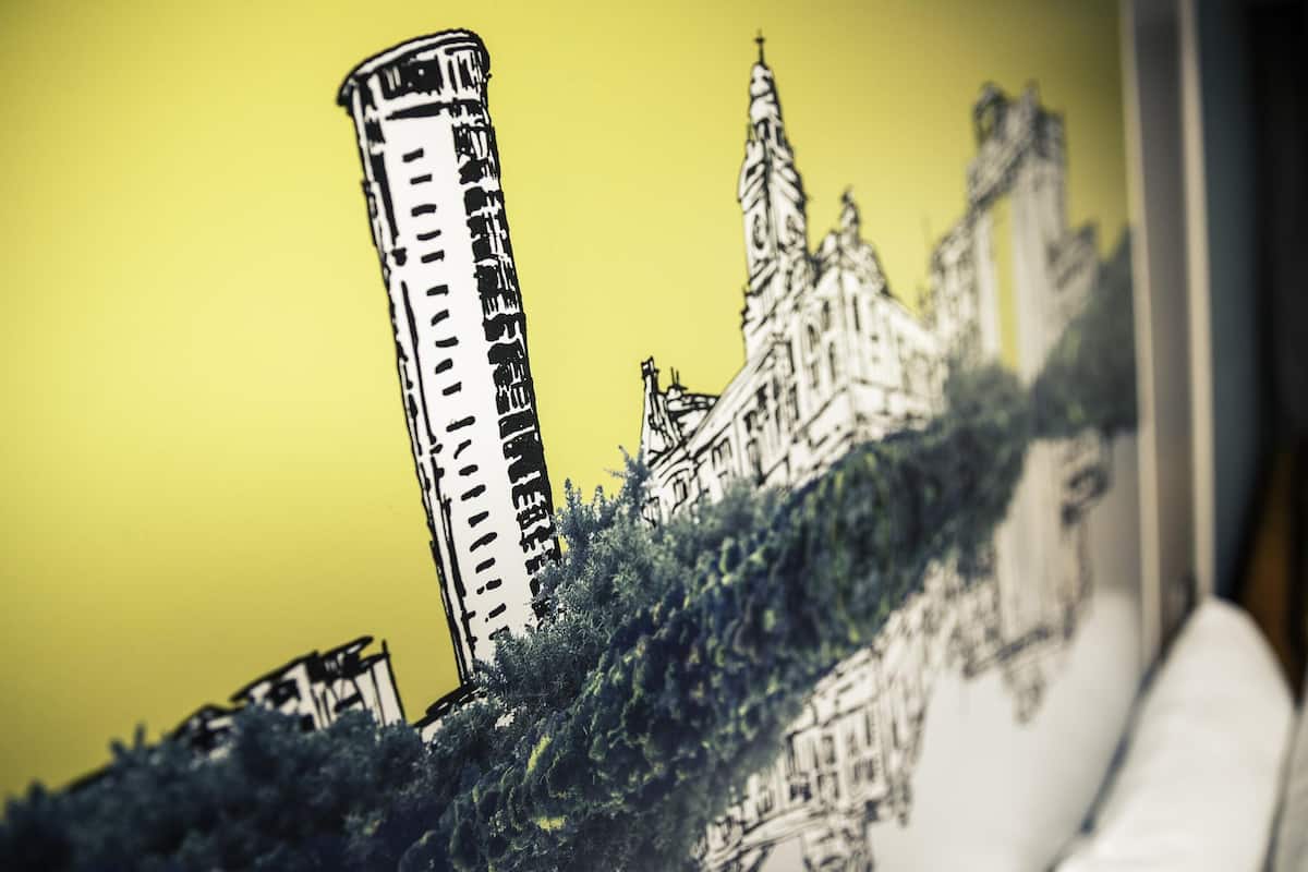 Quarto Privilege, Quarto, 1 cama de casal | Cofre no quarto, secretária, ferro/tábua de engomar