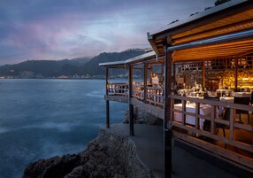 3 restaurantes, café da manhã, culinária italiana