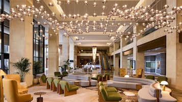 2 bares/lounges
