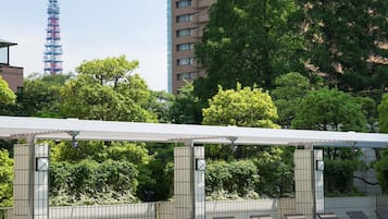 Piscina exterior sazonal