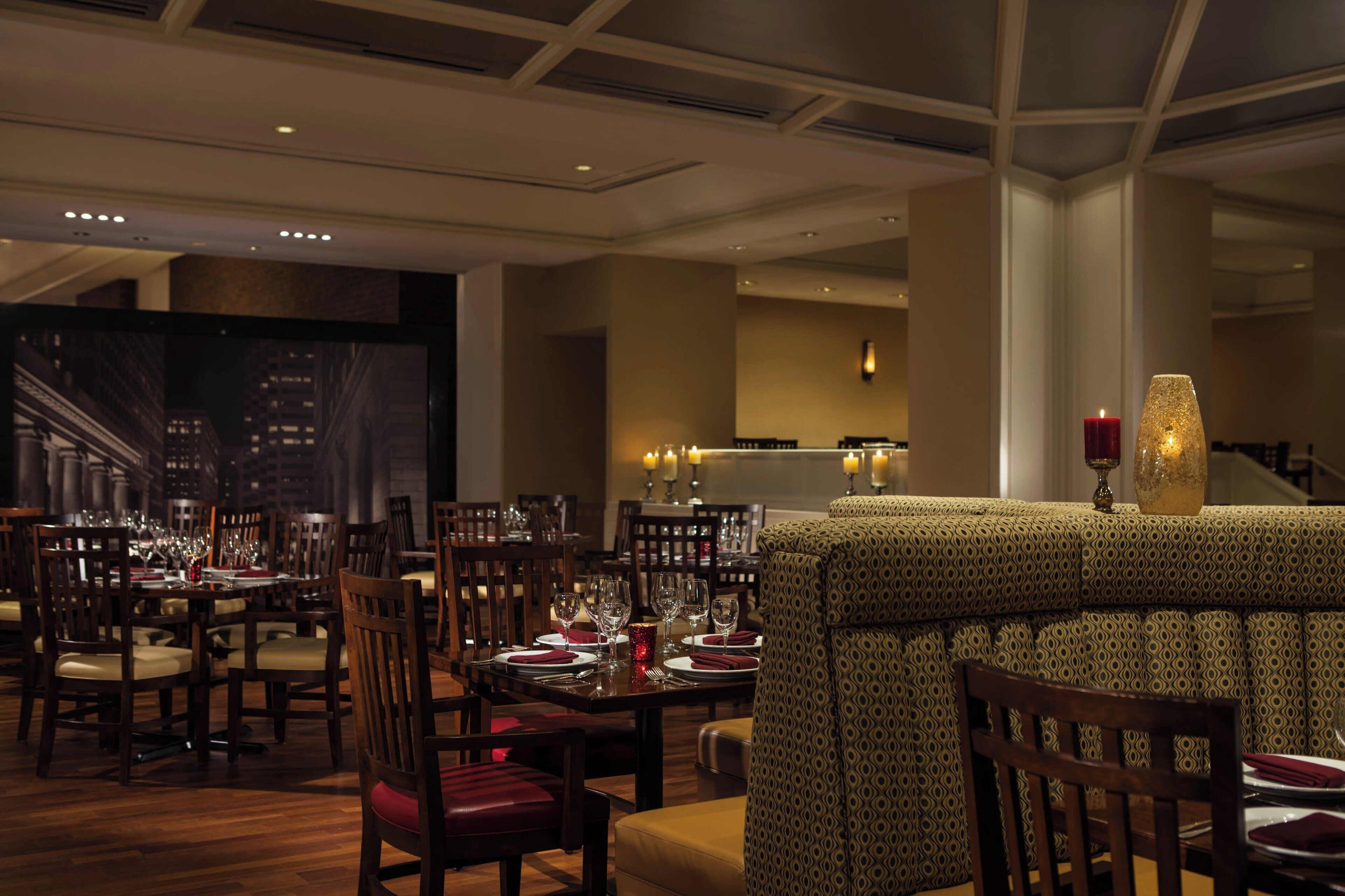 Café da manhã com buffet todos os dias (USD 12 por pessoa) 