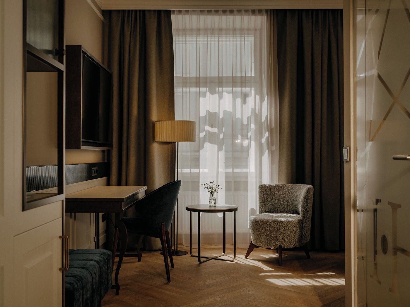 Quarto Duplo Deluxe | Roupa hipoalergénica, minibar, cofre no quarto, Wi-fi grátis 