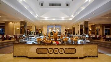 5 restaurantes, café da manhã, culinária internacional