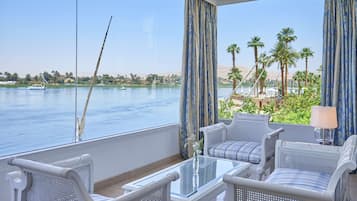 Suite Royal | 1 quarto, cofre com capacidade para portátil, secretária