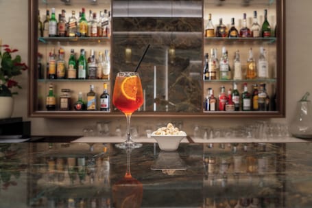 Bar (no alojamento). Hotel Mozart