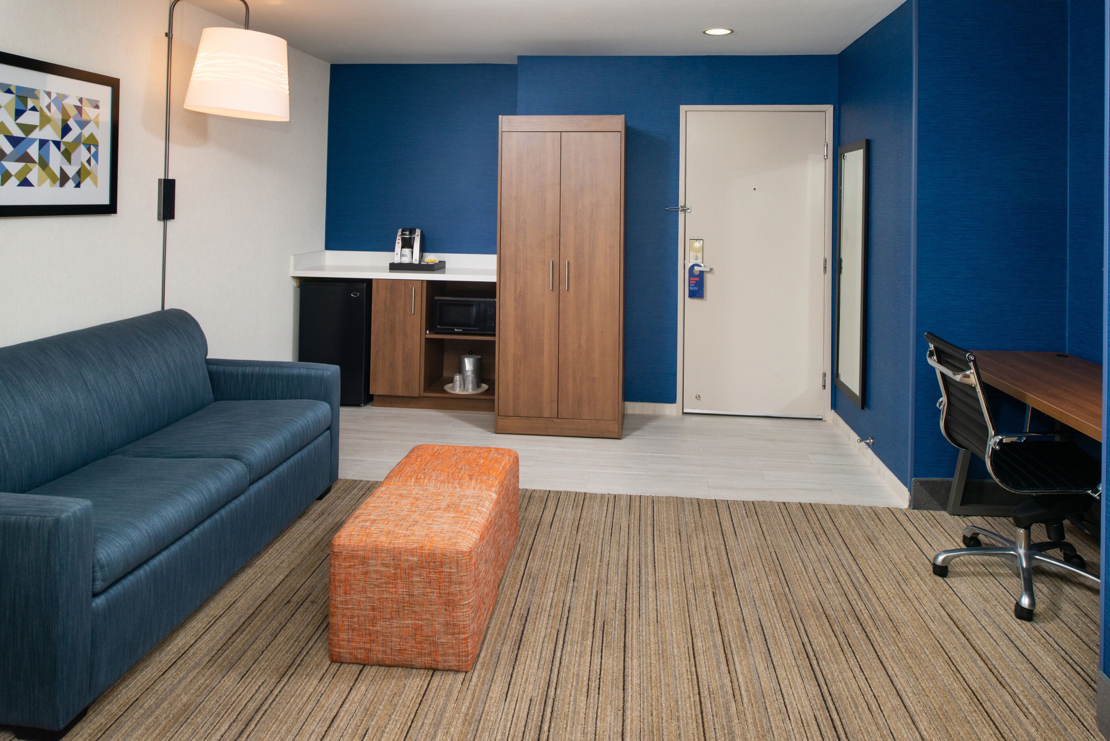 Holiday Inn Express Suites Los Angeles Downtown West Hotel By Ihg