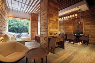 3 restaurantes: opção de café da manhã, almoço e jantar