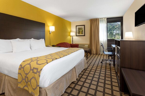 Quarto, 1 cama king-size, não fumadores | Roupa hipoalergénica, cofre no quarto, secretária