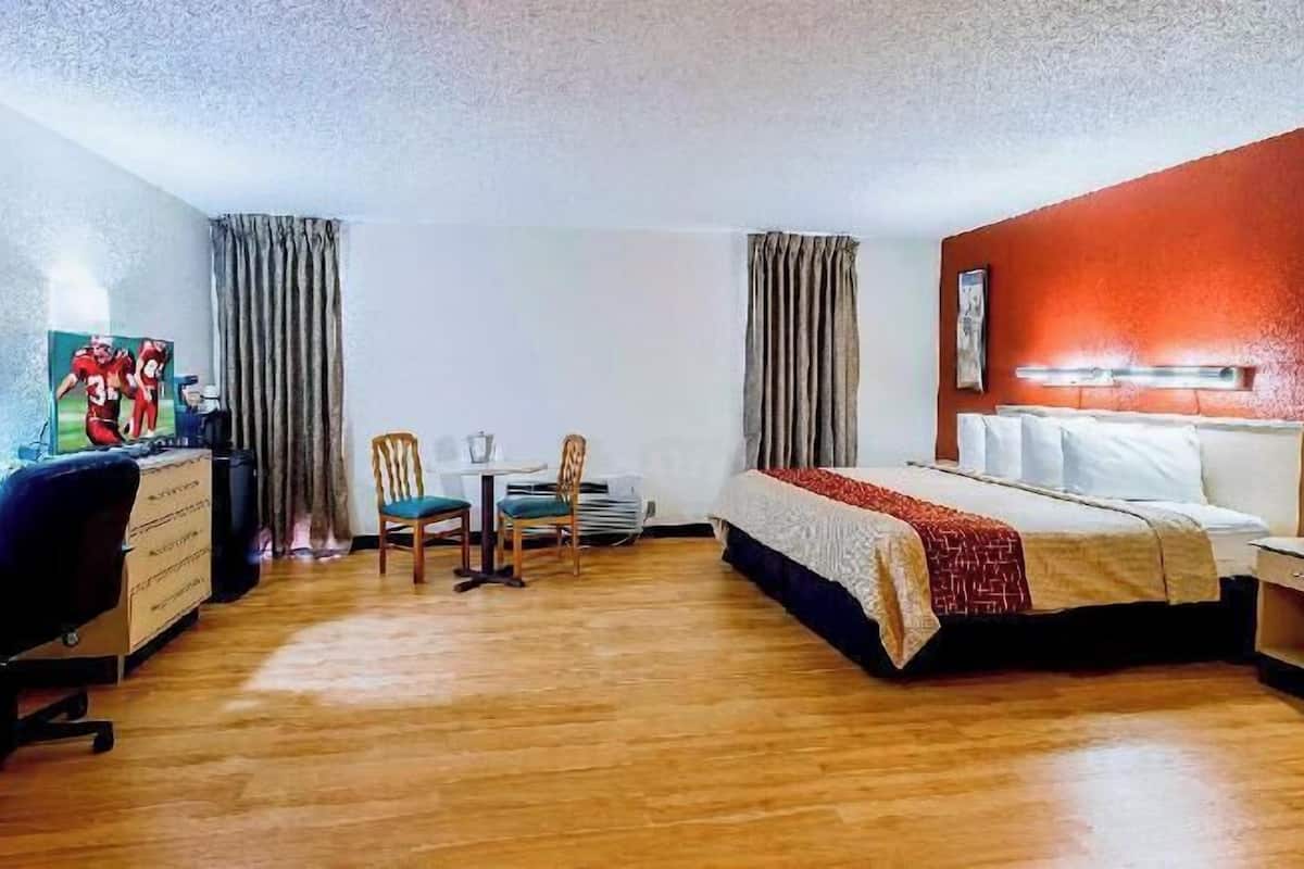 Berços grátis, Wi-Fi de cortesia, roupa de cama