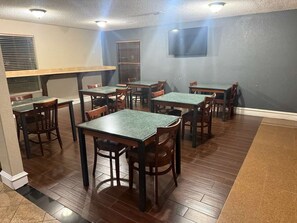 Café da manhã continental grátis todos os dias