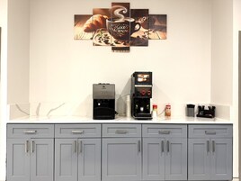 Café da manhã continental grátis todos os dias