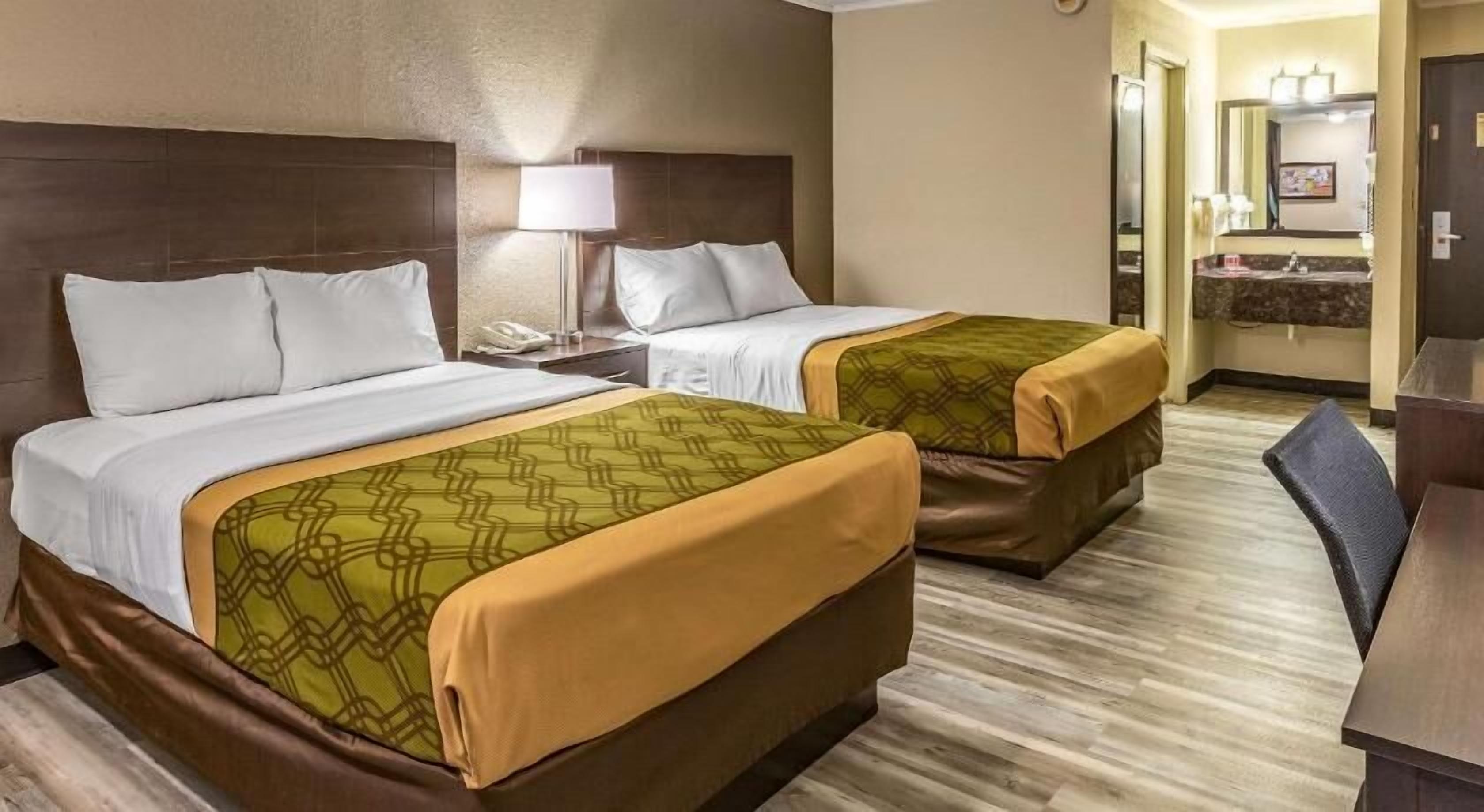 Ferro/tábua de engomar, camas desdobráveis, Wi-fi grátis 