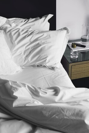 Quarto Superior, 2 camas individuais | Roupa de alta qualidade, camas de colchão pillowtop, minibar 