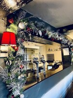 Serve almoços e jantares 