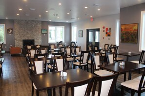 Pequeno-almoço tipo buffet diário incluído 