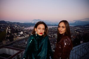 Produtos de toalete grátis, secador de cabelo, roupões de banho 