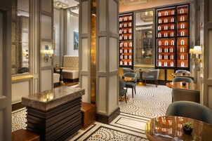 2 restaurantes, pequenos-almoços servidos, cozinha internacional 