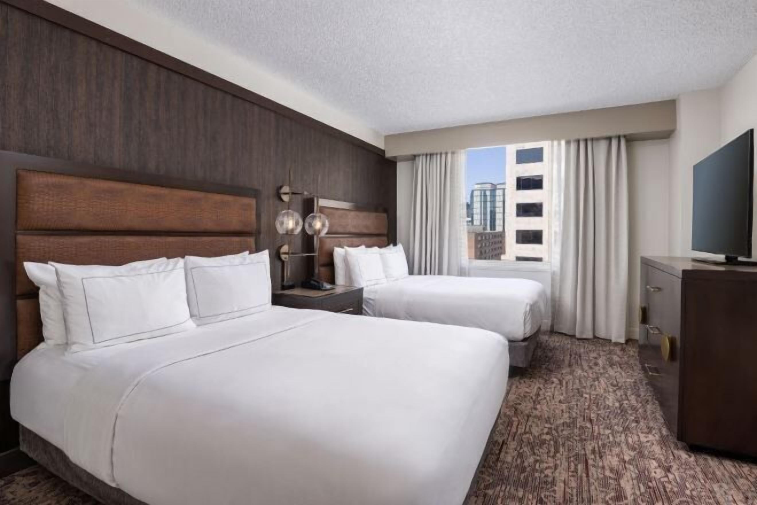 1 quarto, roupa de alta qualidade, cofre no quarto 