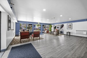 Área de estar no saguão