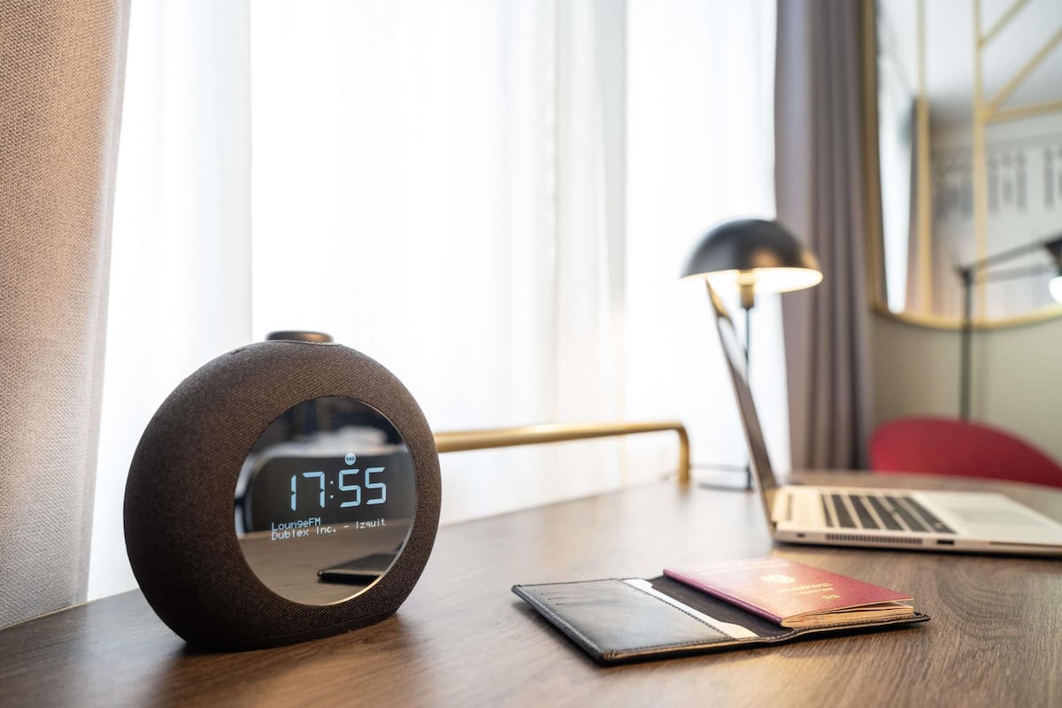 Privilege, Quarto, 1 cama King | Roupas de cama antialérgicas, cofres nos quartos, escrivaninha