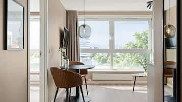 Apartamento executivo, 1 quarto | 2 quartos, individualmente decorados, individualmente mobiliados