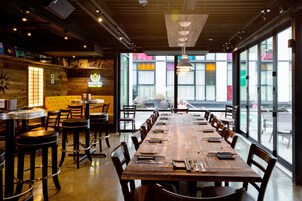 Pequenos-almoços e jantares servidos, incluindo cozinha japonesa 