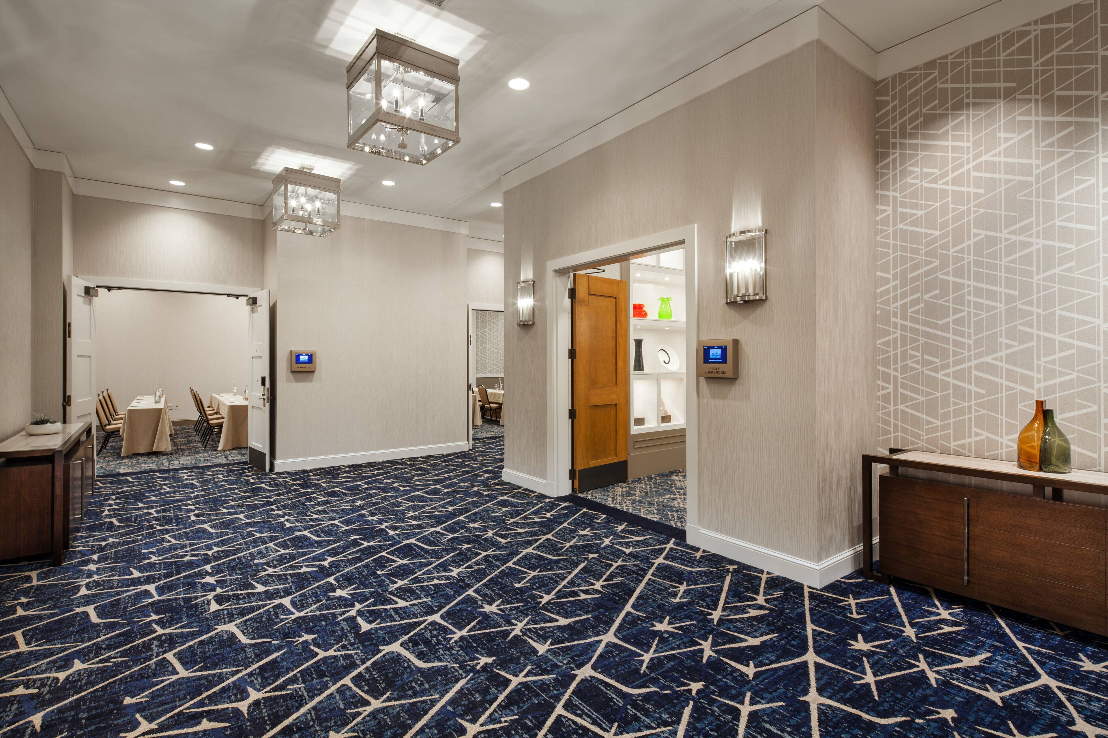 Sheraton Grand Seattle Reviews, Deals & Photos 2024 - Expedia