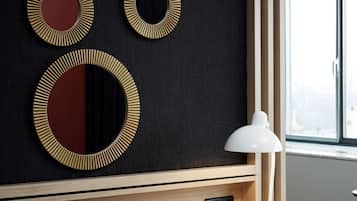 Suíte (Feature) | Roupas de cama antialérgicas, frigobar, cofres nos quartos