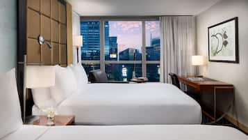 Quarto premier, 2 camas de casal (Ball Drop View) | 1 quarto, cofres nos quartos, escrivaninha