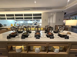 Café da manhã, almoço e jantar
